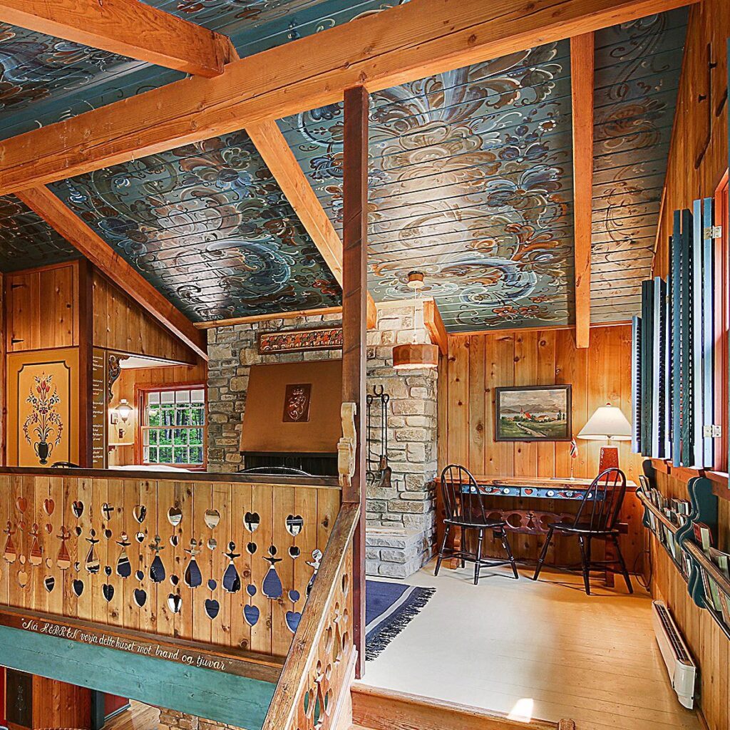 Go Big and Go Home: Make a Statement with These 10 Wall Mural Ideas ...