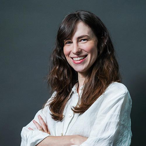 5 Tips for Creating an Outstanding Artist CV - Art Journal